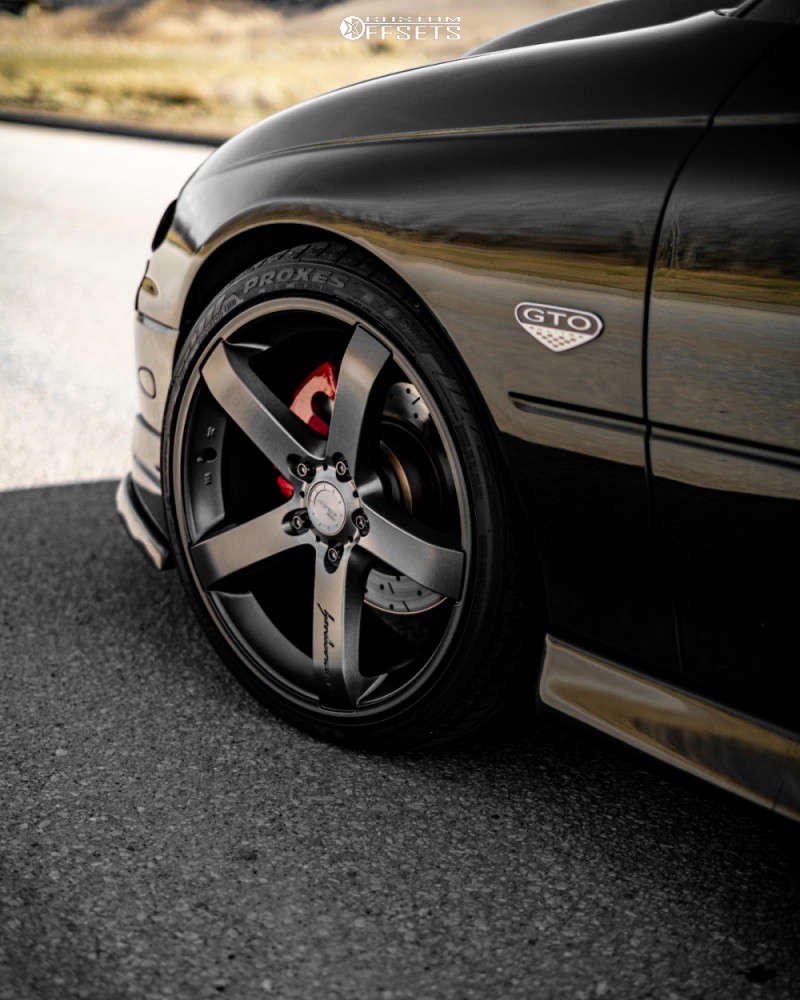 2005 Pontiac GTO with 19x8.5 42 MRR Vp5 and 235/35R19 Toyo Tires Proxes ...