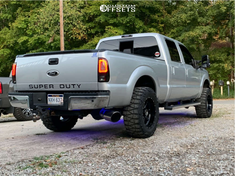 2012 Ford F-250 with 20x10 -19 Hostile Exile and 35/12.5R20 Nitto Mud ...