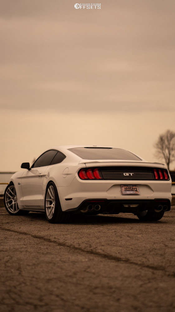 2019 Ford Mustang with 20x9 35 Velgen Vmb5 and 255/35R20 Achilles 123s ...