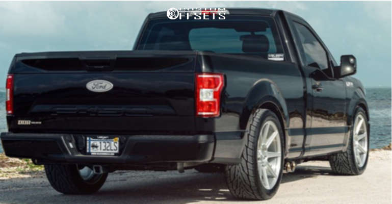 2019 Ford F-150 with 22x10 30 Velgen Vft8 and 305/40R22 Toyo Tires ...