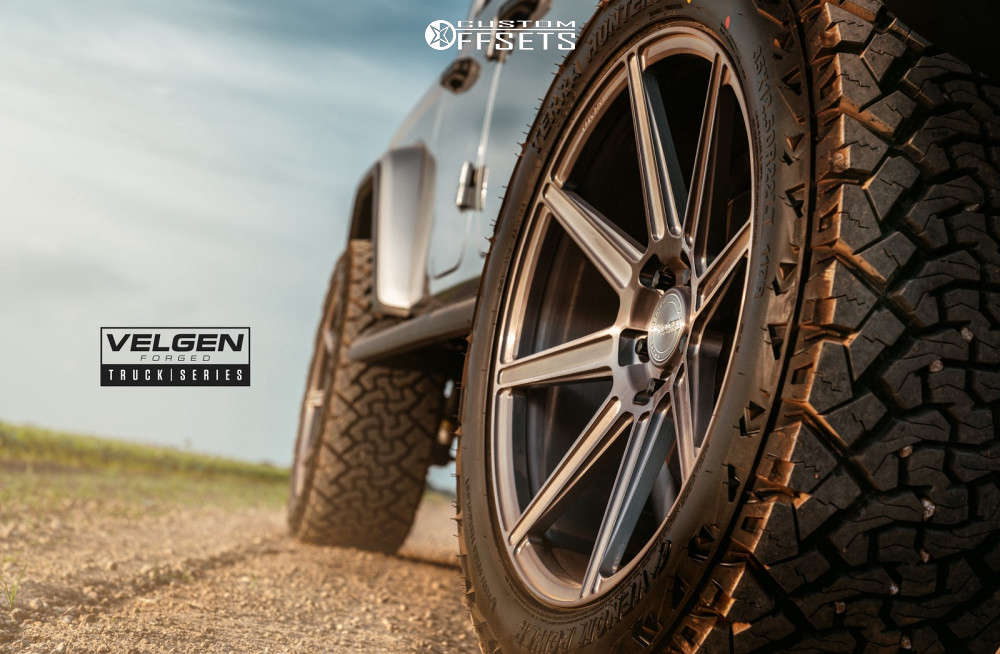 2020 Jeep Gladiator with 22x10 30 Velgen Vft8 and 35/12.5R22 Venom ...