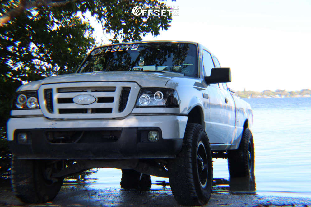2007 Ford Ranger with 16x8 0 Fuel Revolver and 285/75R16 Falken ...
