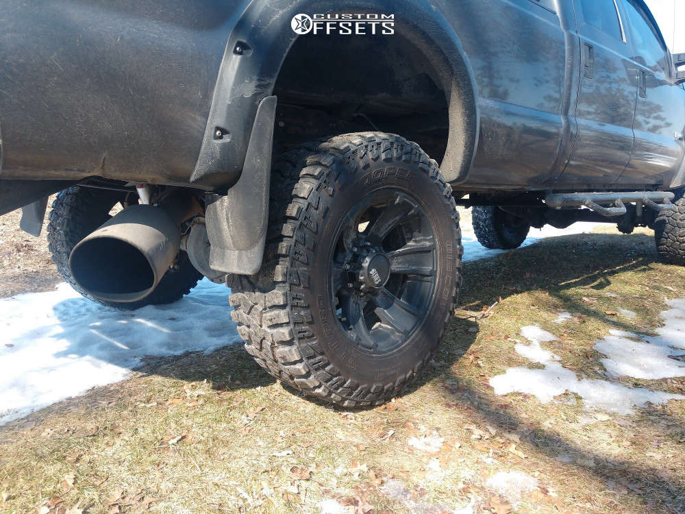 2006 Ford F-250 Super Duty with 20x9 XD Revolver and 37/12.5R20 Cooper ...