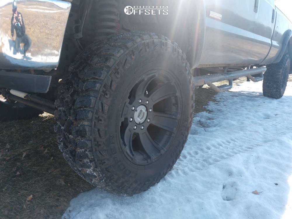 2006 Ford F-250 Super Duty with 20x9 XD Revolver and 37/12.5R20 Cooper ...