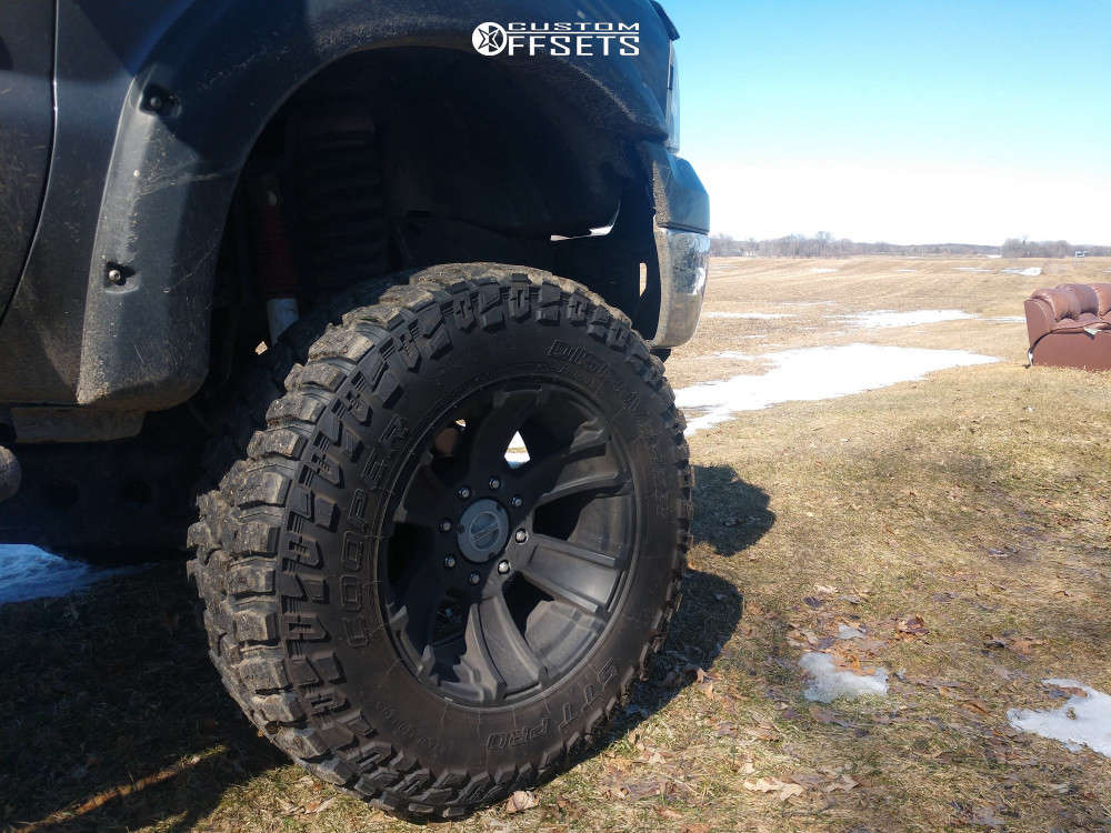 2006 Ford F-250 Super Duty with 20x9 XD Revolver and 37/12.5R20 Cooper ...