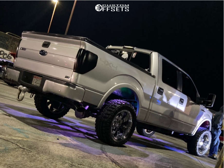 2010 Ford F-150 with 20x10 -24 Mazzi Hulk and 33/12.5R20 Federal ...
