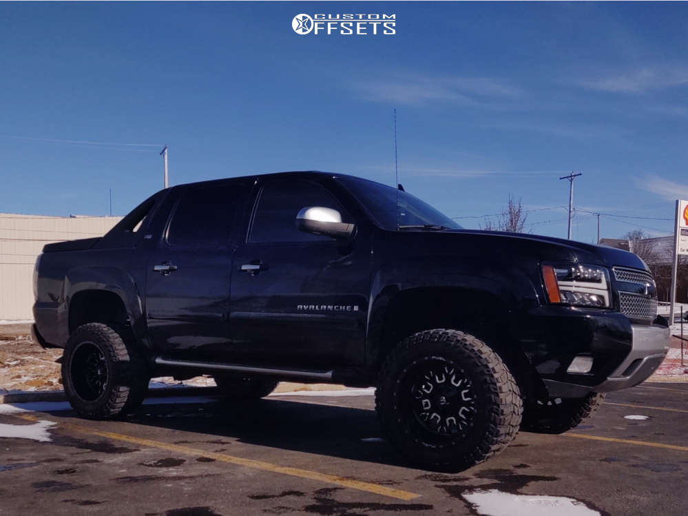 2008 Chevrolet Avalanche with 20x12 -43 Fuel D611 and 35/13.5R20 Cooper ...