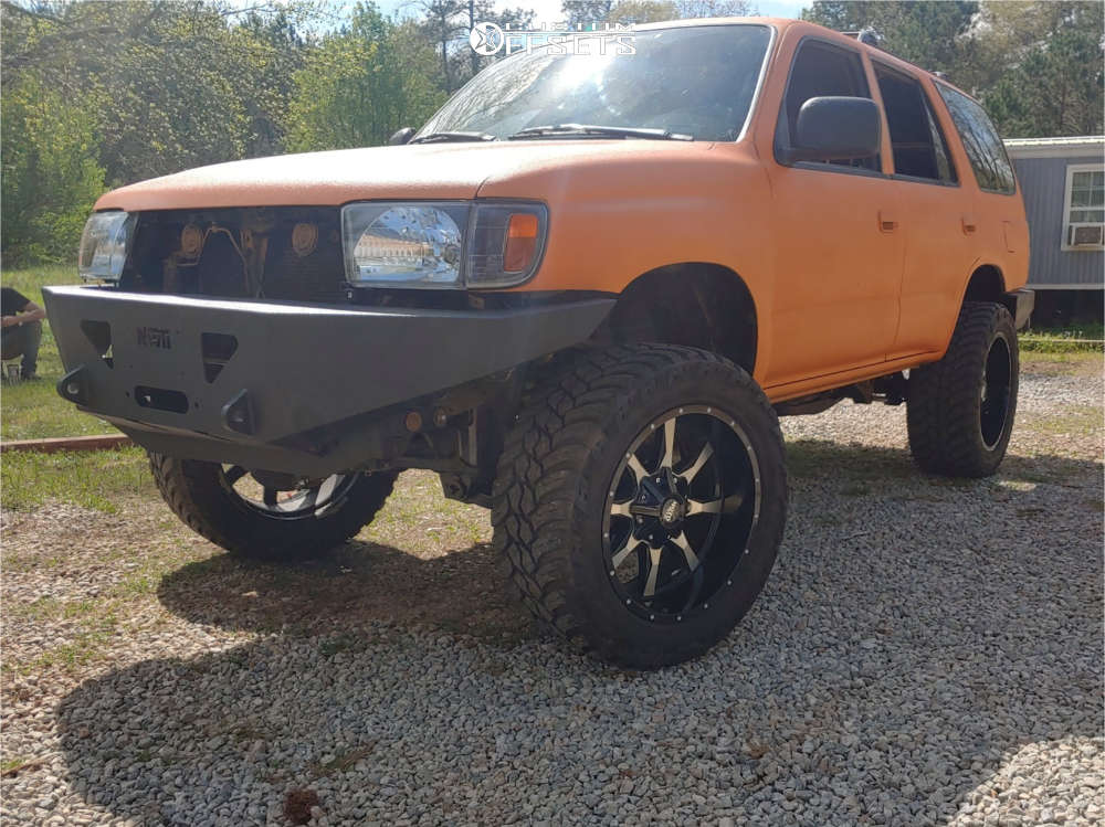 1997 Toyota 4Runner with 20x10 -24 Moto Metal Mo970 and 285/55R20 AMP ...