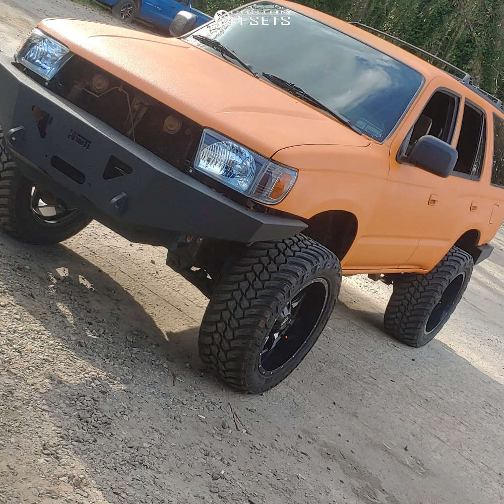 1997 Toyota 4Runner with 20x10 -24 Moto Metal Mo970 and 285/55R20 AMP ...