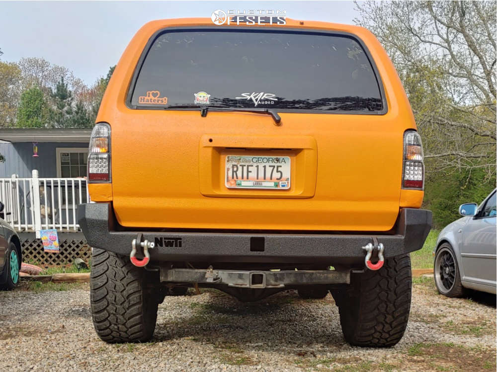 1997 Toyota 4Runner with 20x10 -24 Moto Metal Mo970 and 285/55R20 AMP ...