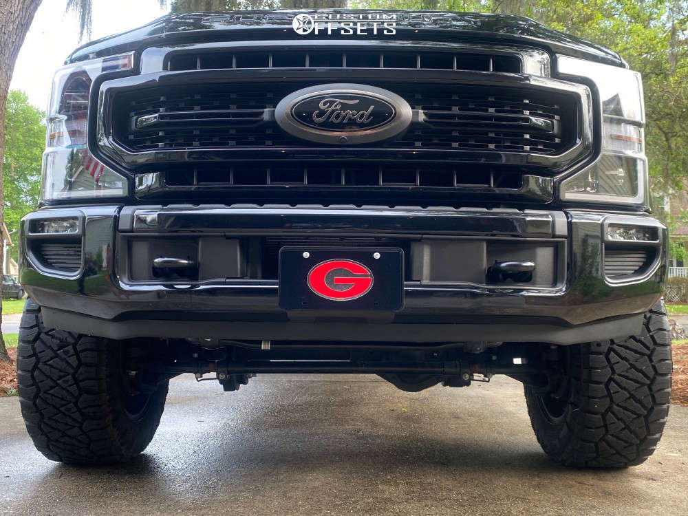 2020 Ford F-250 Super Duty with 20x9.5 -18 Black Rhino Arsenal and 35/ ...