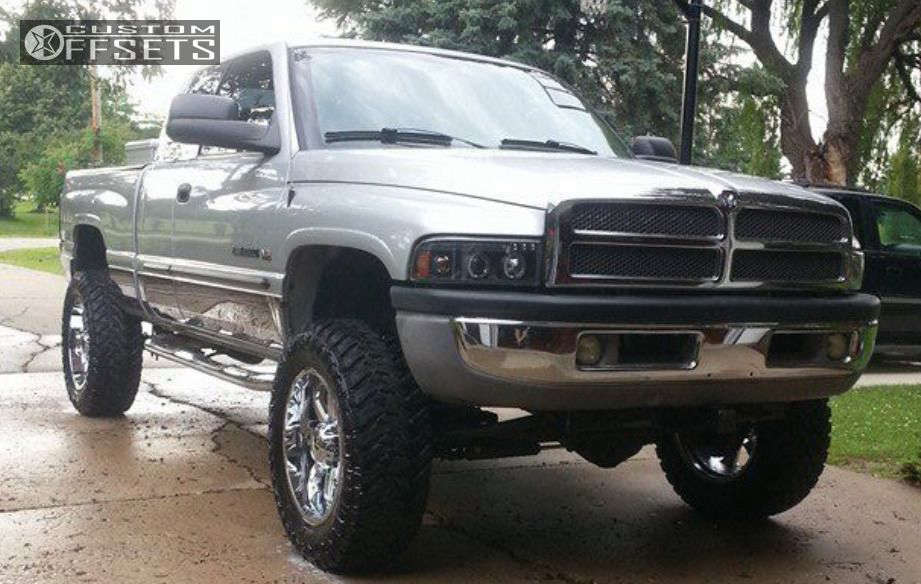 2002 Dodge Ram 2500 with 20x9 -12 Raceline Assault and 35/12.5R20 ...