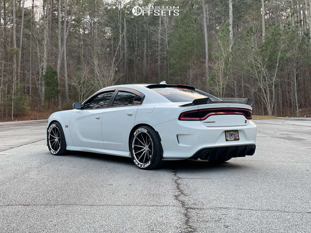2019 Dodge Charger with 20x9 15 Ferrada FR4 and 275/40R20 Nitto NT555 ...