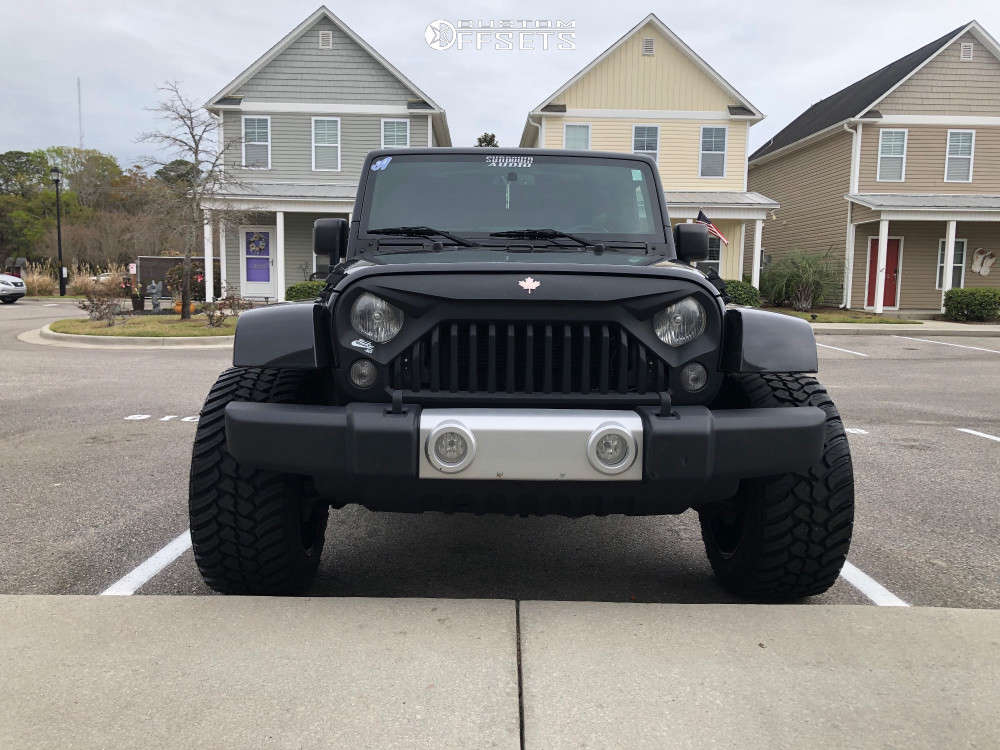2015 Jeep Wrangler JK with 20x12 -44 Ballistic Rage and 33/12.5R20 AMP ...