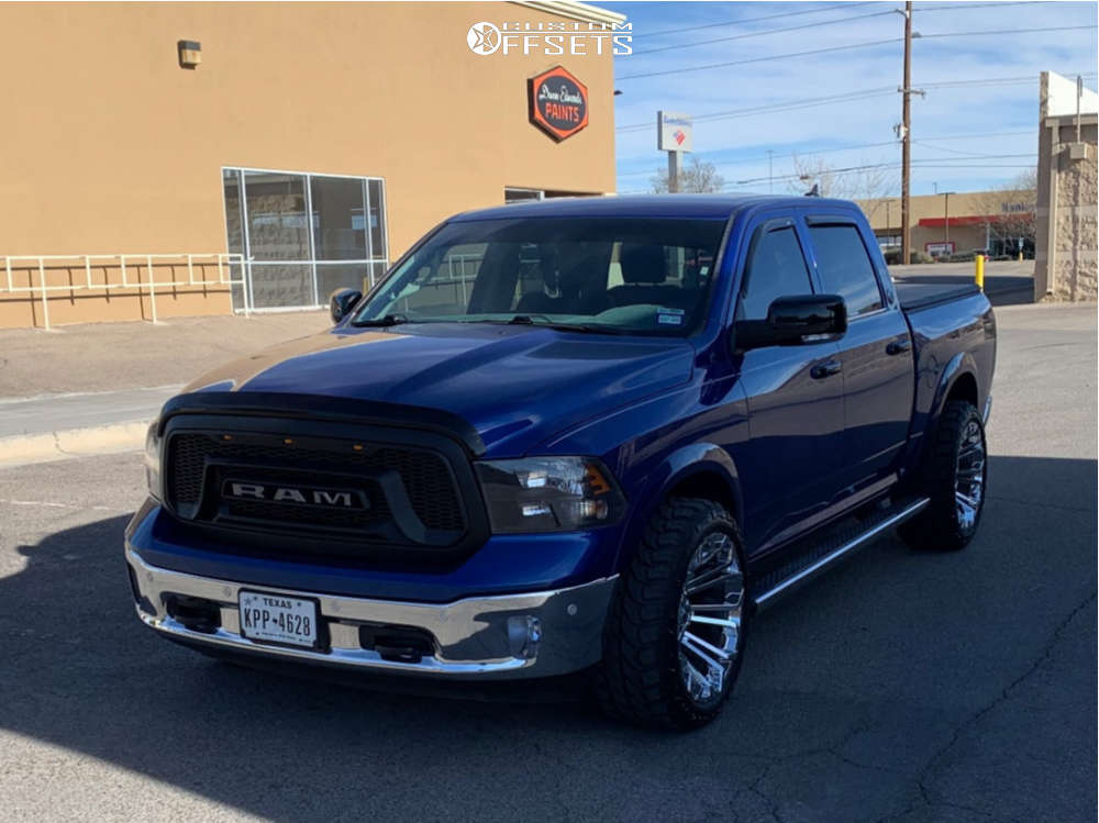 2017 Ram 1500 with 22x12 -44 Savage Sa13 and 33/12.5R22 Red Dirt Road M ...