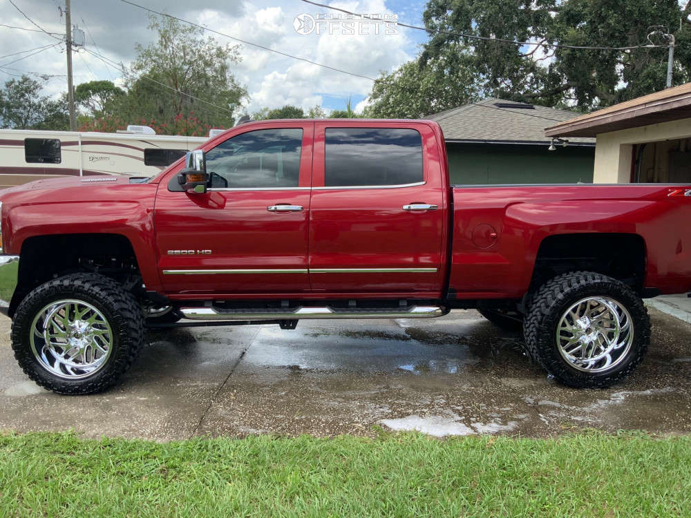 2019 Chevrolet Silverado 2500 HD with 22x12 -43 Fuel Triton and 375 ...