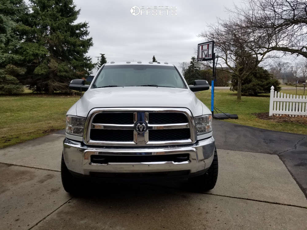 2017 Ram 2500 with 20x10 -24 XD Xd820 and 35/12.5R20 Federal Xplora Rt ...