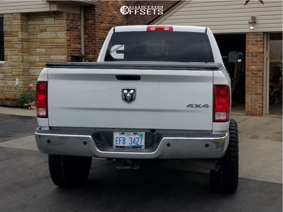 2017 Ram 2500 with 20x10 -24 XD Xd820 and 35/12.5R20 Federal Xplora Rt ...