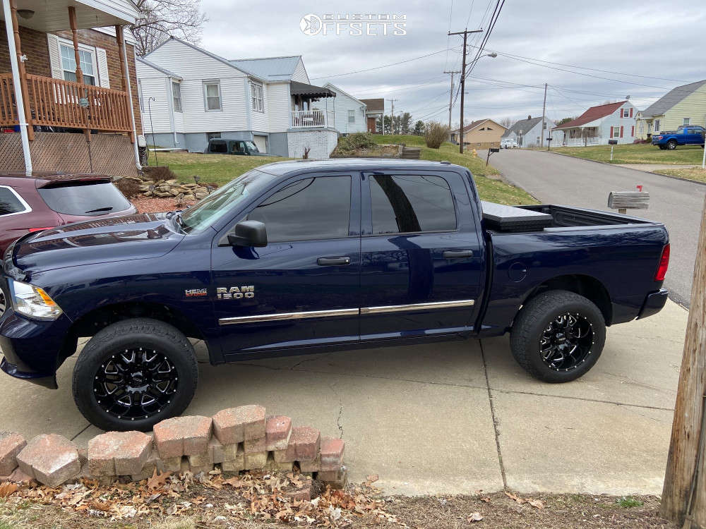 2015 Ram 1500 with 20x10 -25 Ultra Hunter and 275/60R20 Mastercraft ...