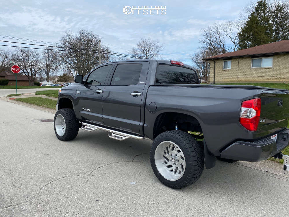 2019 Toyota Tundra with 22x12 -44 XF Forged Xfx-304 and 35/12.5R22 ...