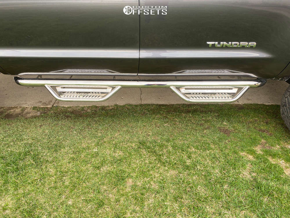 2019 Toyota Tundra with 22x12 -44 XF Forged Xfx-304 and 35/12.5R22 ...