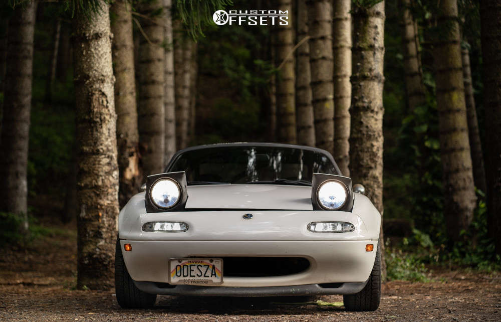 1995 Mazda Miata with 15x8 36 949 Racing 6UL and 205/50R15 Kumho Ecsta ...