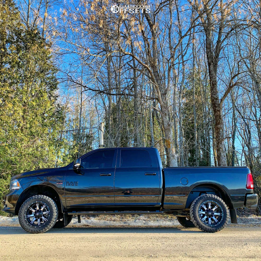 2018 Ram 1500 with 20x10 -24 Fuel Nutz and 33/12.5R20 Atturo Trail ...