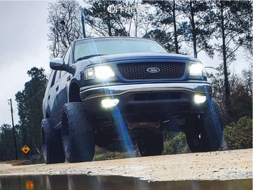 1998 Ford Expedition with 24x12 -44 Fuel Maverick and 35/12.5R24 ...