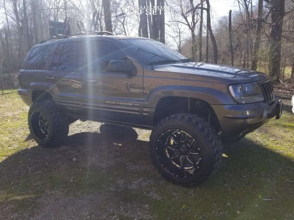 2004 Jeep Grand Cherokee with 20x12 -44 Moto Metal Mo993 and 33/12.5R20 ...