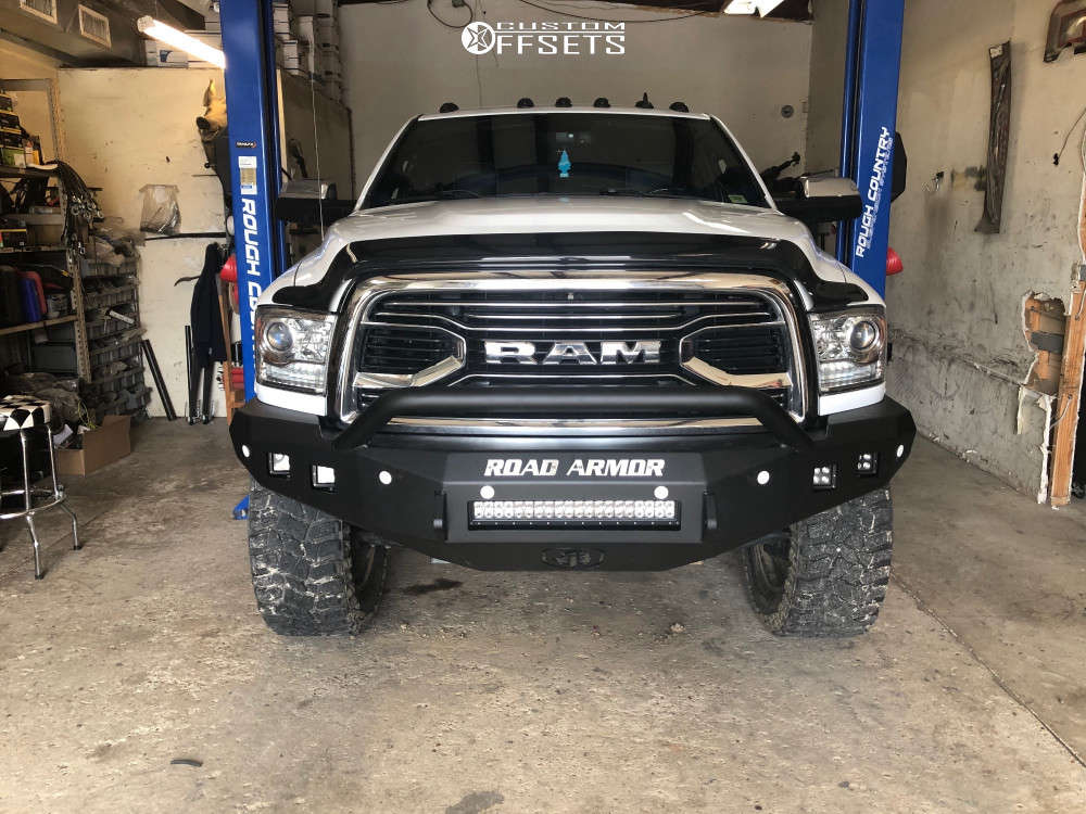 2017 Ram 3500 with 20x9 18 XD Badlands and 37/13.5R20 Cooper Discoverer ...