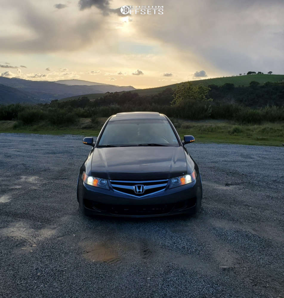 2005 Acura TSX with 18x10 25 JNC Jnc026 and 225/35R18 Federal SS595 and ...
