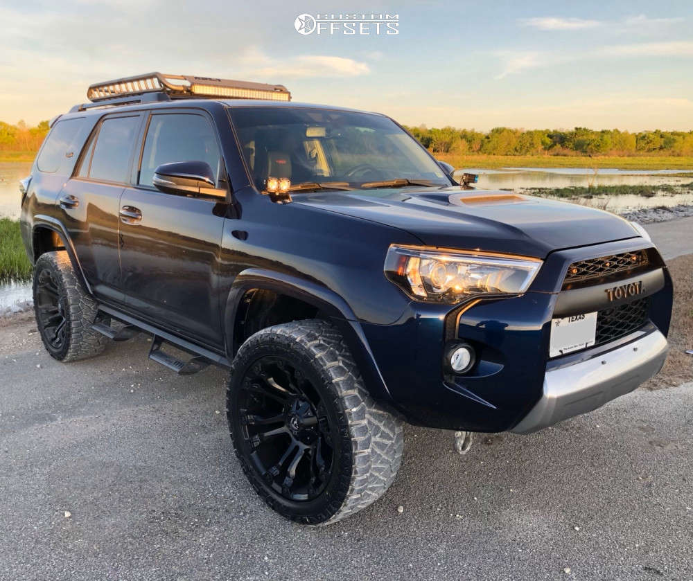 2019 Toyota 4Runner with 22x10 -19 Fuel Vapor and 33/12.5R22 Nitto ...