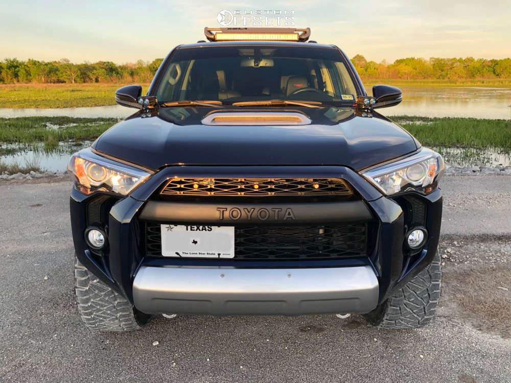 2019 Toyota 4Runner with 22x10 -19 Fuel Vapor and 33/12.5R22 Nitto ...