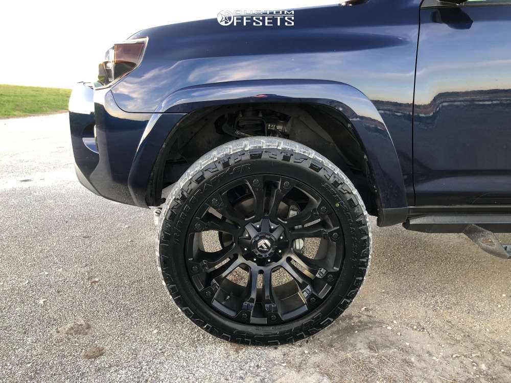2019 Toyota 4Runner with 22x10 -19 Fuel Vapor and 33/12.5R22 Nitto ...