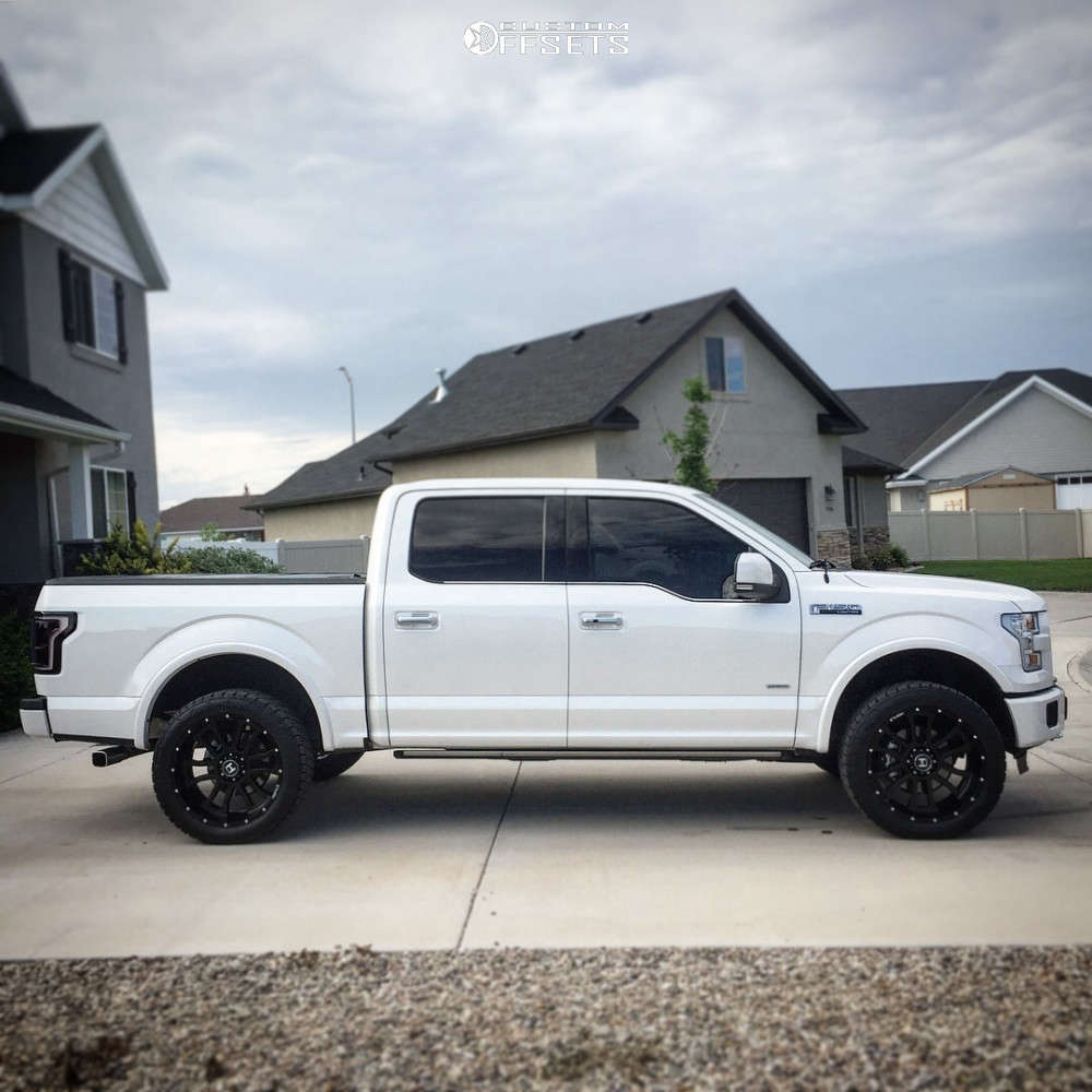 2016 Ford F-150 with 22x10 -25 Hostile Gauntlet and 305/45R22 Nitto ...
