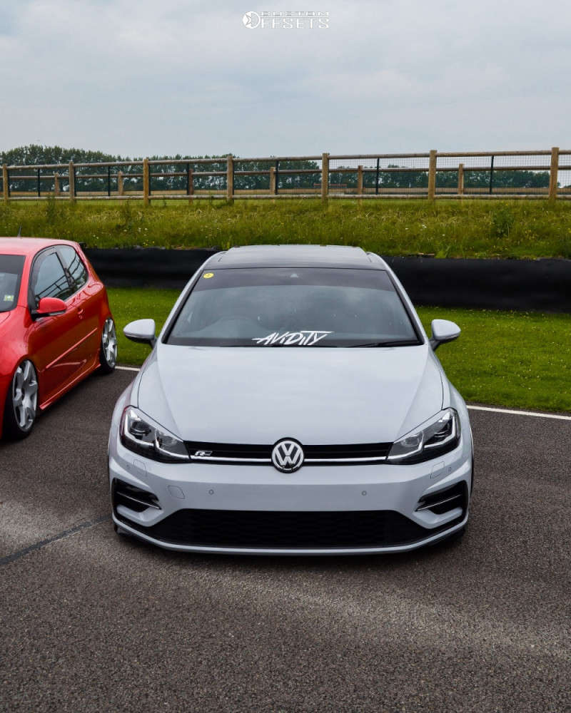2018 Volkswagen Golf R with 17x9.5 26 BBS Rs and 195/45R17 Nankang NS ...