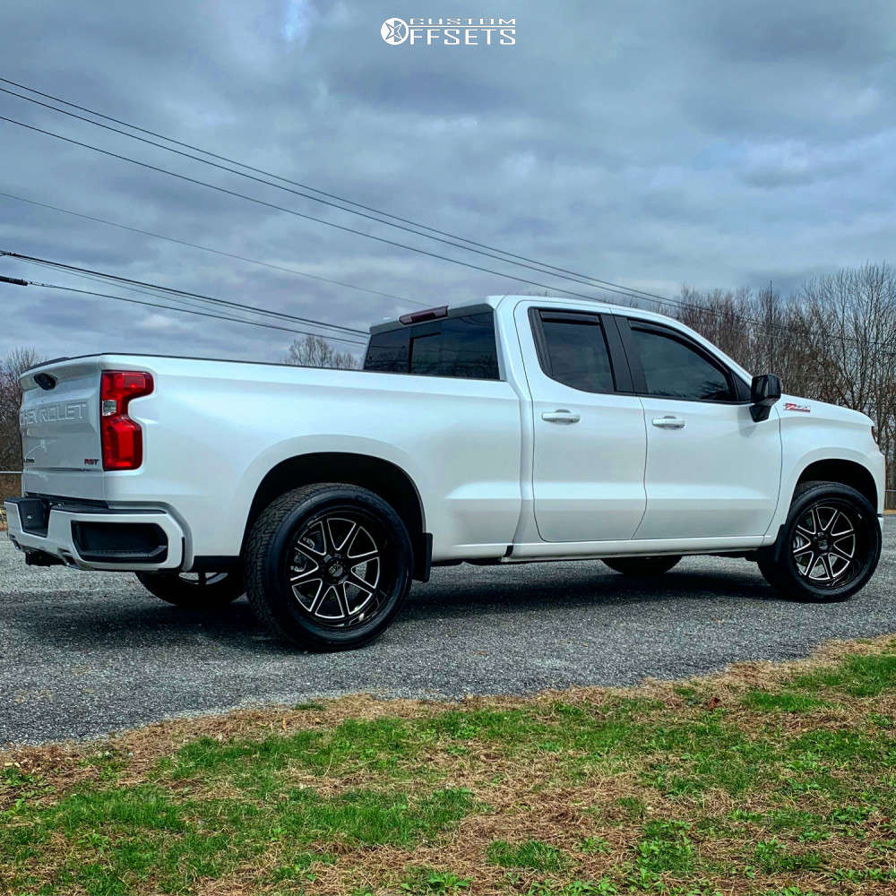 2019 Chevrolet Silverado 1500 with 22x10 -18 XD Xd844 and 305/45R22 ...