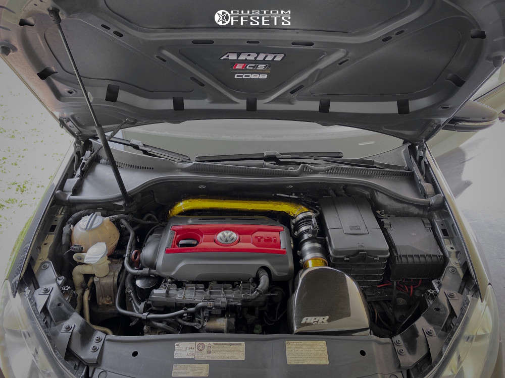 2012 Volkswagen GTI with 18x8.5 42 TSW Sebring and 225/40R18 Delinte ...