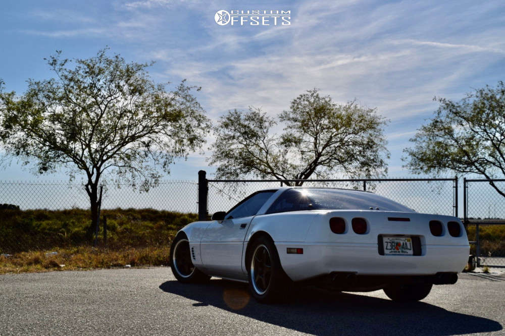 1996 Chevrolet Corvette with 17x9.5 56 4Play Cv01 and 285/40R17 Nitto ...