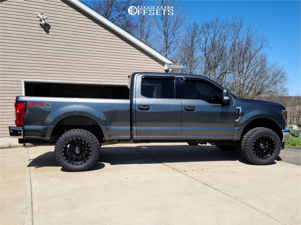 2019 Ford F-250 Super Duty with 20x10 -24 Method Mr606 and 35/12.5R20 ...
