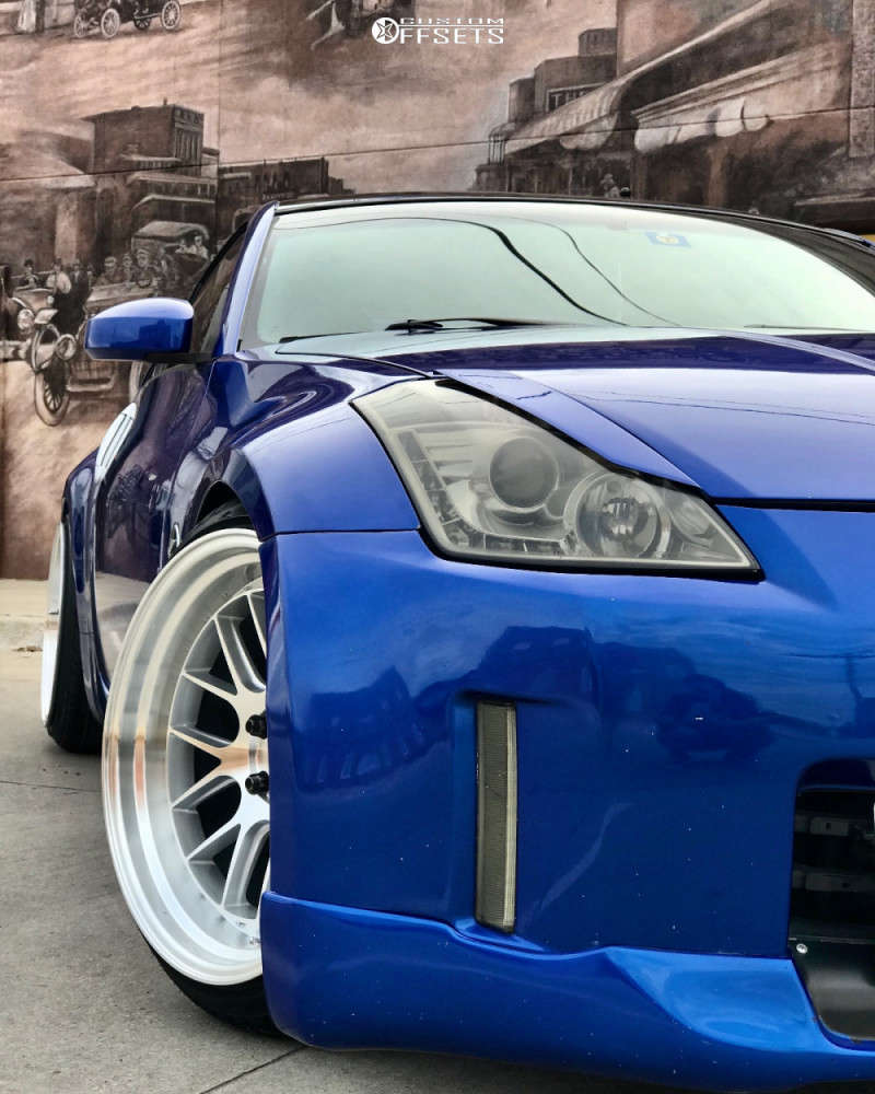 2003 Nissan 350Z with 19x11 15 Aodhan DS06 and 245/35R19 Grenlander L ...