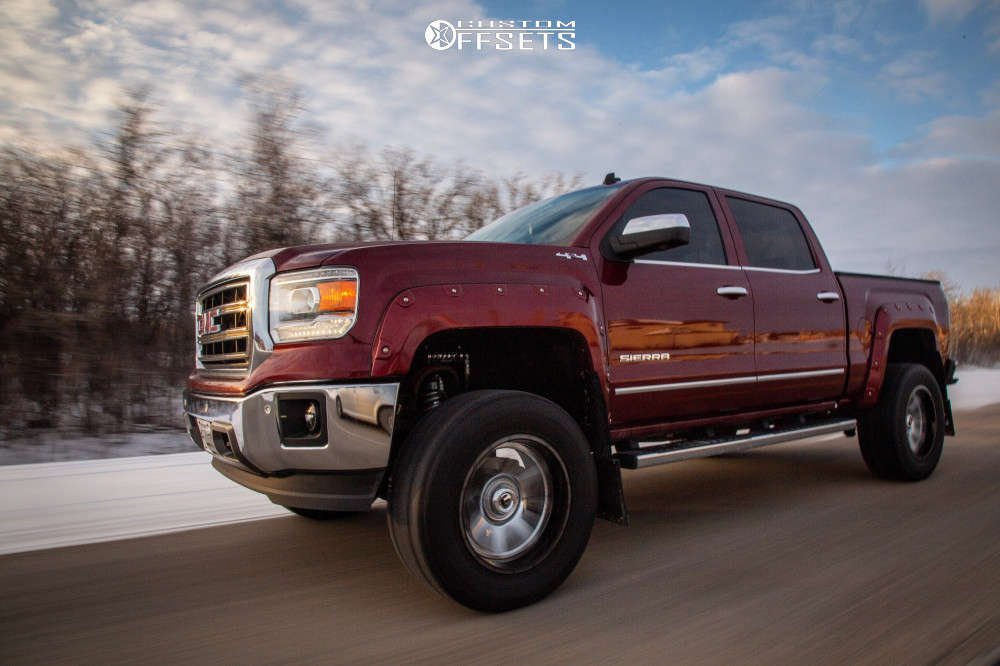 2014 GMC Sierra 1500 with 20x10 -19 Fuel Rampage and 35/12.5R20 Nitto ...