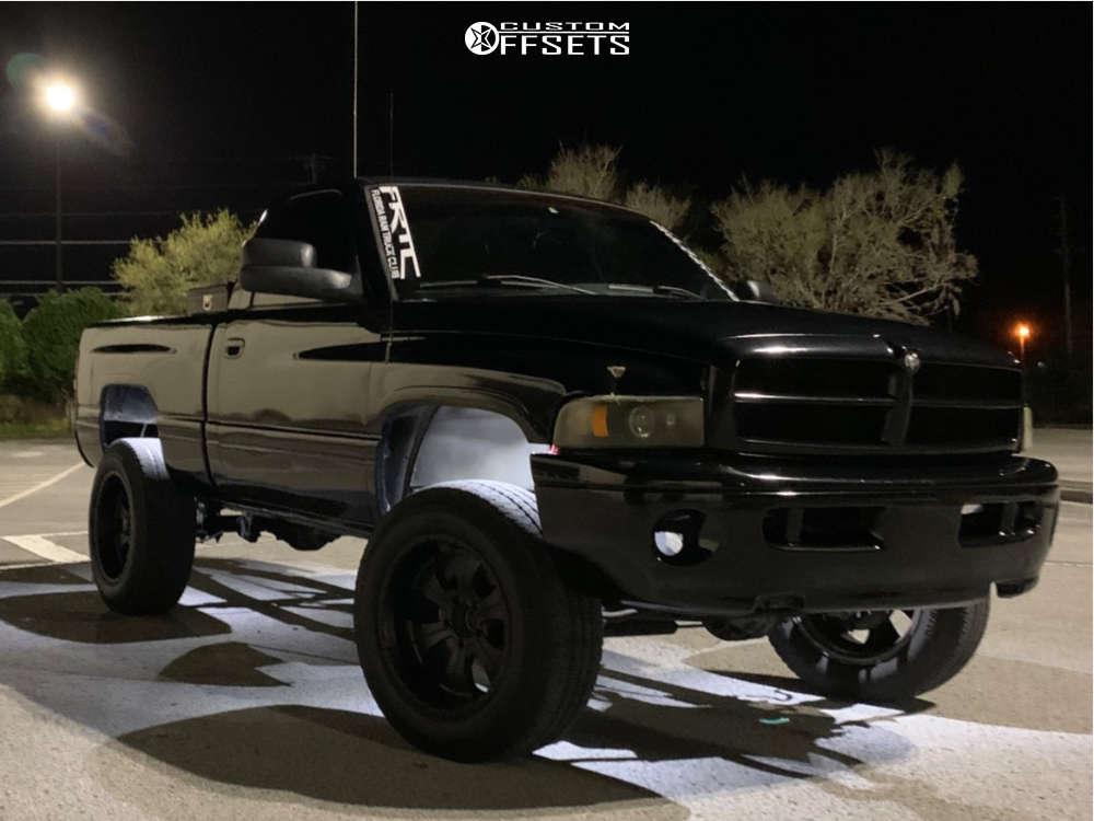 2001 Dodge Ram 1500 with 20x10 -25 Motto Mt700 and 275/60R20 Michelin ...