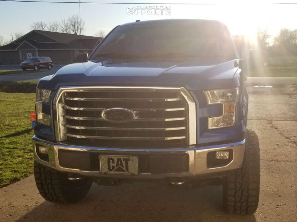 2015 Ford F-150 with 20x12 -51 Toxic Lethal and 35/12.5R20 Federal ...