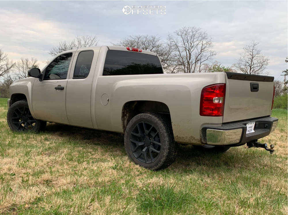 2009 Chevrolet Silverado 1500 with 22x9 24 OE Performance 169 and 285 ...