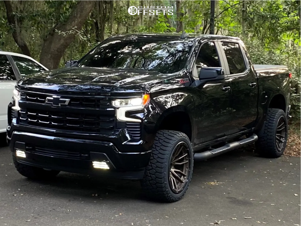 Rough Country 3.5" Suspension Lifts for 21-23 Chevrolet Silverado 1500 ...