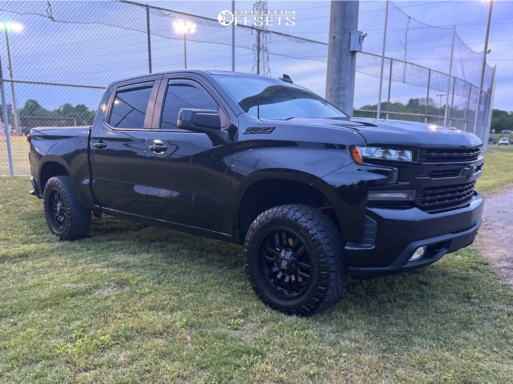 Rough Country 3.5" Suspension Lifts for 19-23 Chevrolet Silverado 1500 ...